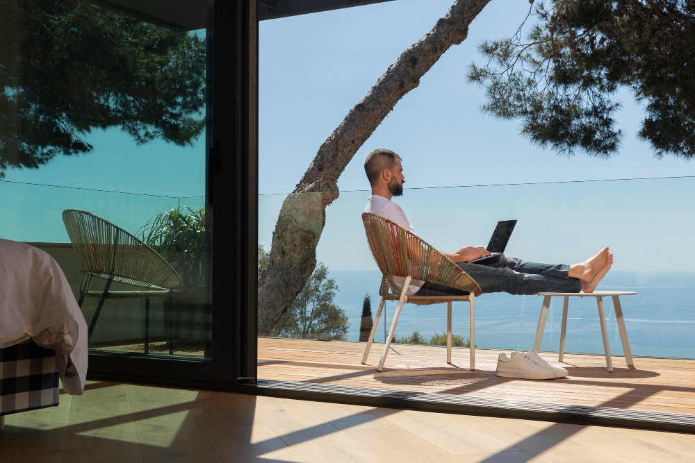 How to Tailor Your Resume for Remote Jobs in 2026 | AutoTailor
